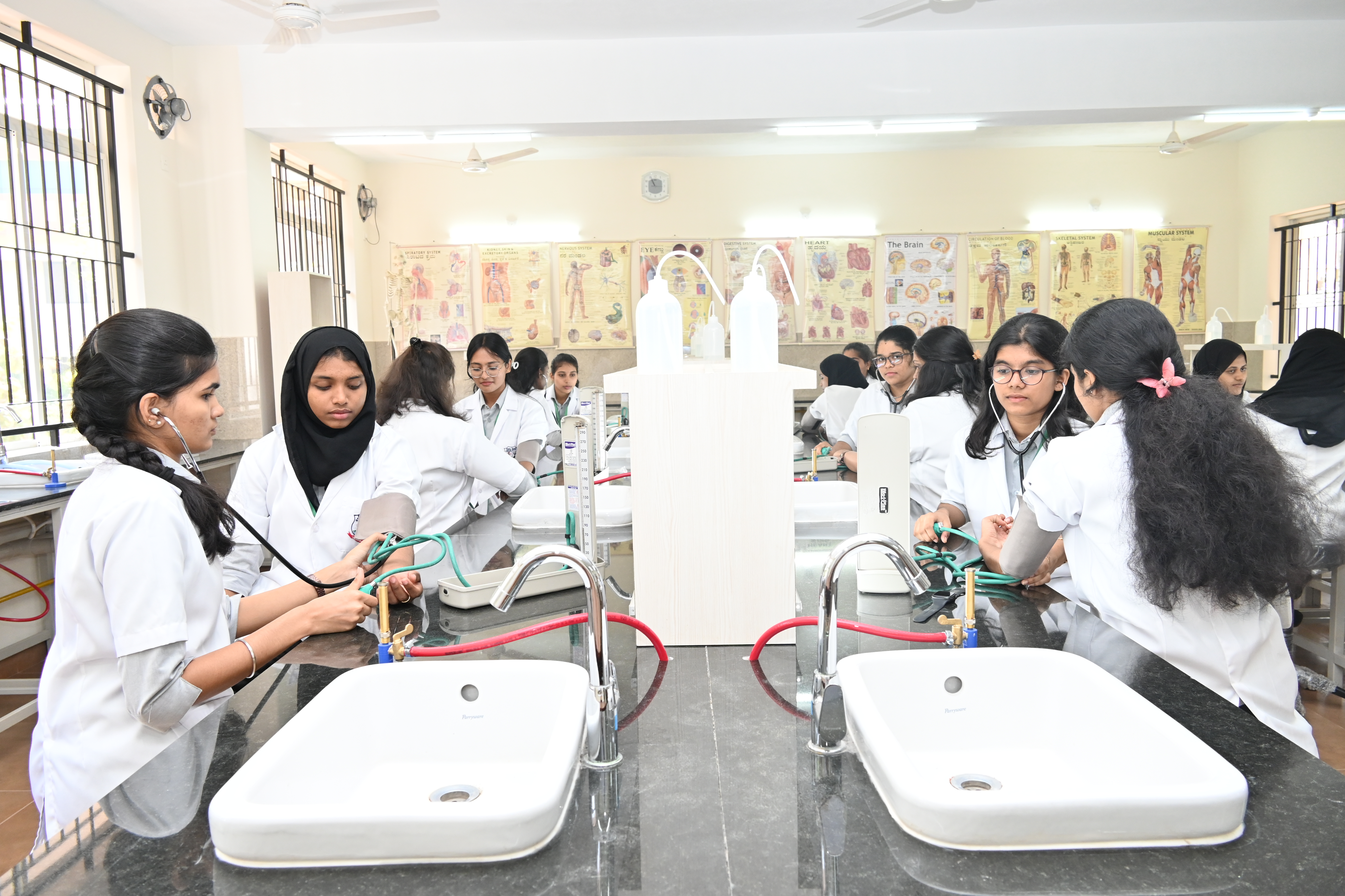 Advanced laboratories| FATHER MULLER HOMOEOPATHIC MEDICAL COLLEGE